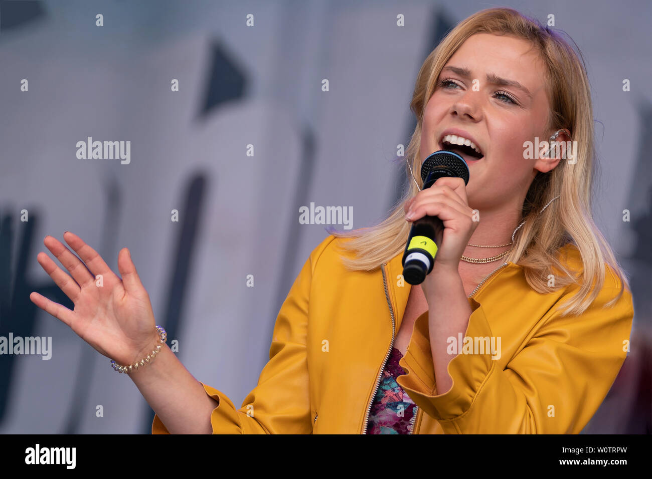 Marie Wegener at the biggest hit Open Air in Berlin, the Schlagerolymp ...
