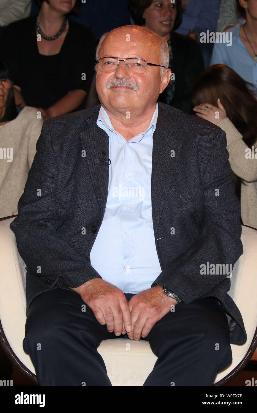 Guenter Wetzel (gelang 1979 die Flucht aus der DDR mit einem ...