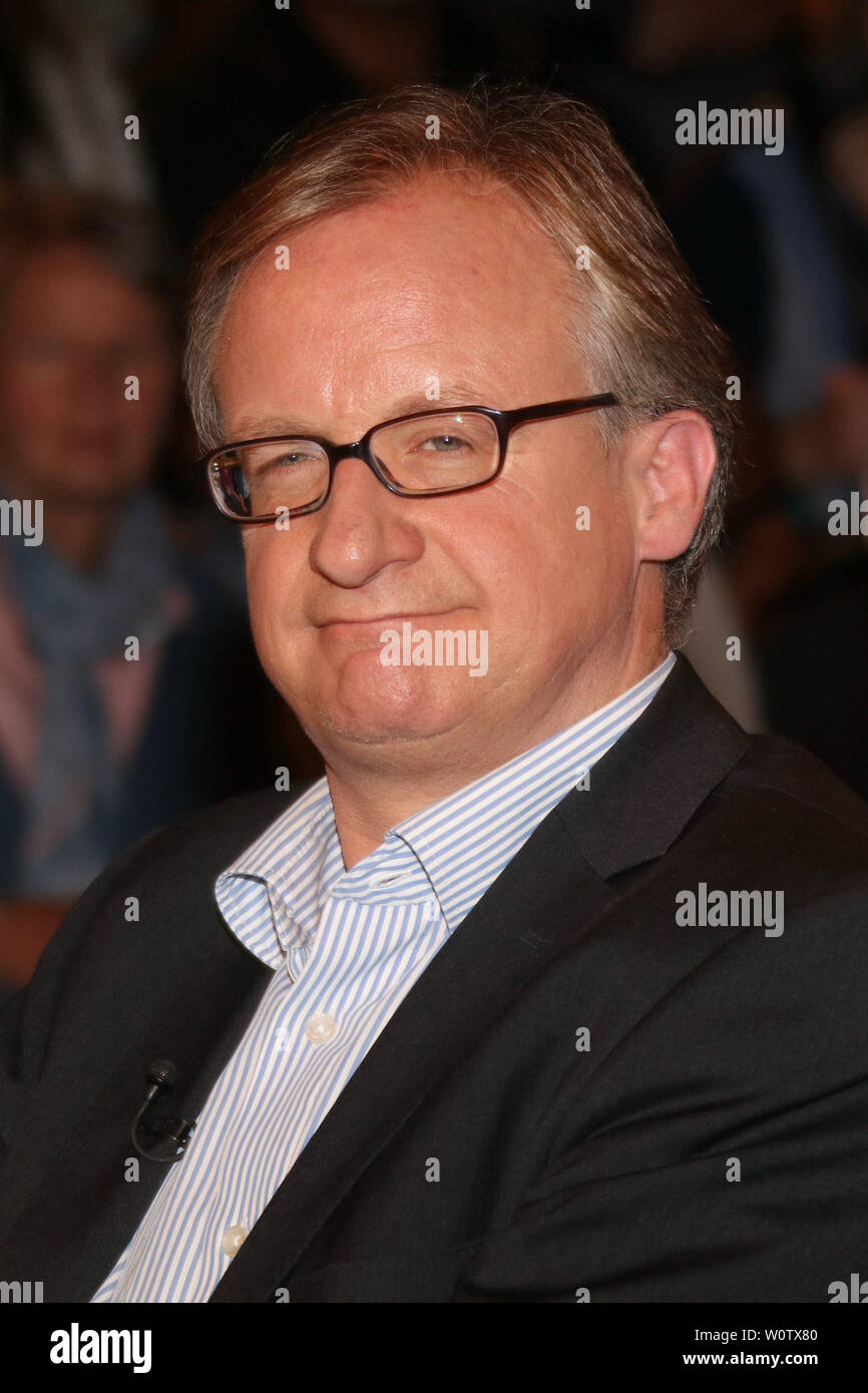 Politologe hi-res stock photography and images - Alamy