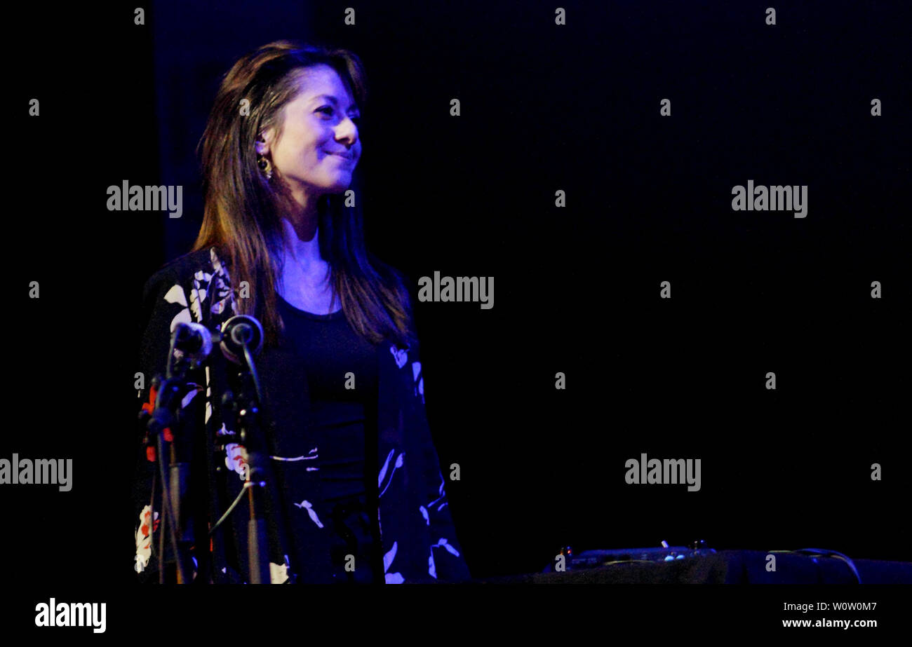 Yazz hi-res stock photography and images - Alamy