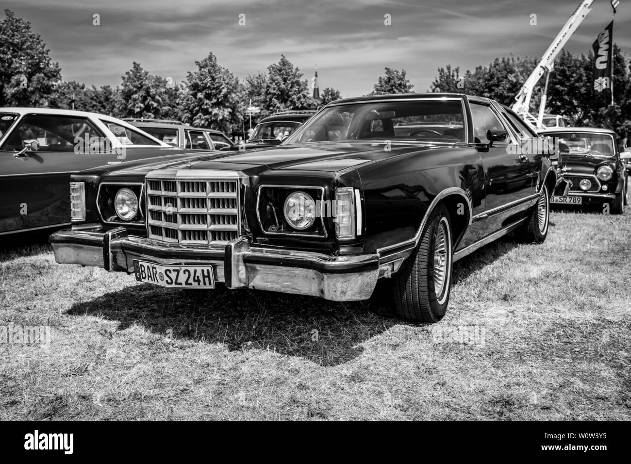 PAAREN IM GLIEN, GERMANY - MAY 19, 2018: Personal luxury car Ford ...