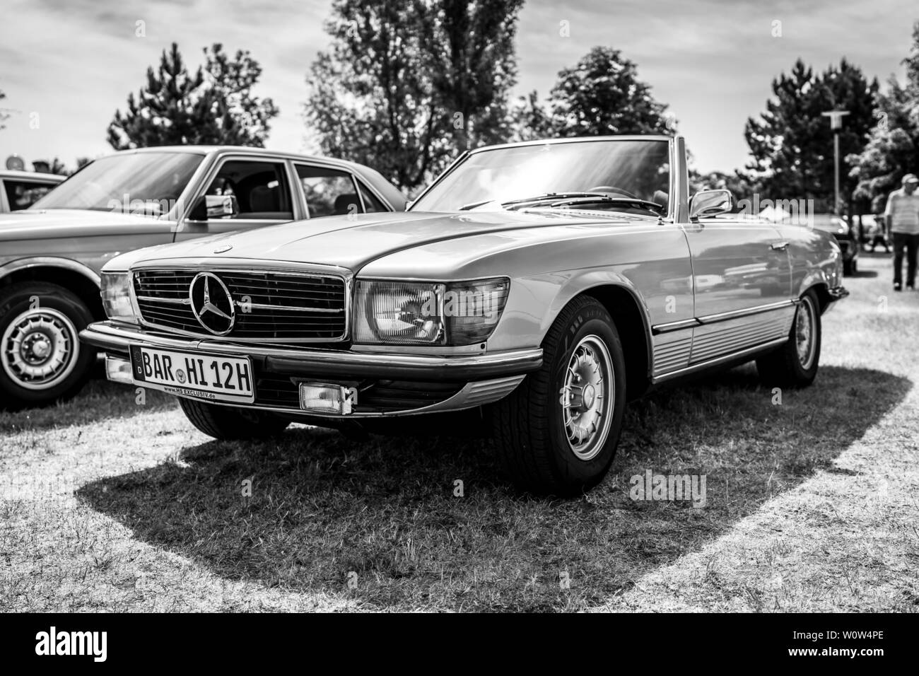 Mercedes benz r107 hi-res stock photography and images - Alamy