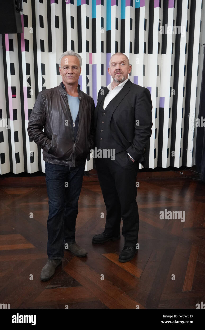Dietmar Baer alias Freddy Schenk gemeinsam mit Klaus J. Behrendt alias ...