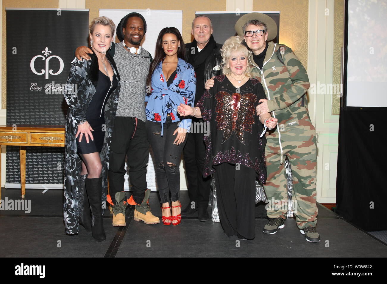 Tanja Schumann, Mola Adebisi, Gabriella De Almeida Rinne, Peter Bond ...