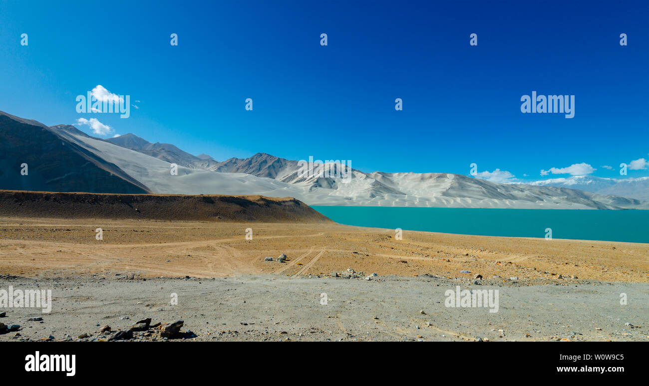 Baisha lake hi-res stock photography and images - Alamy