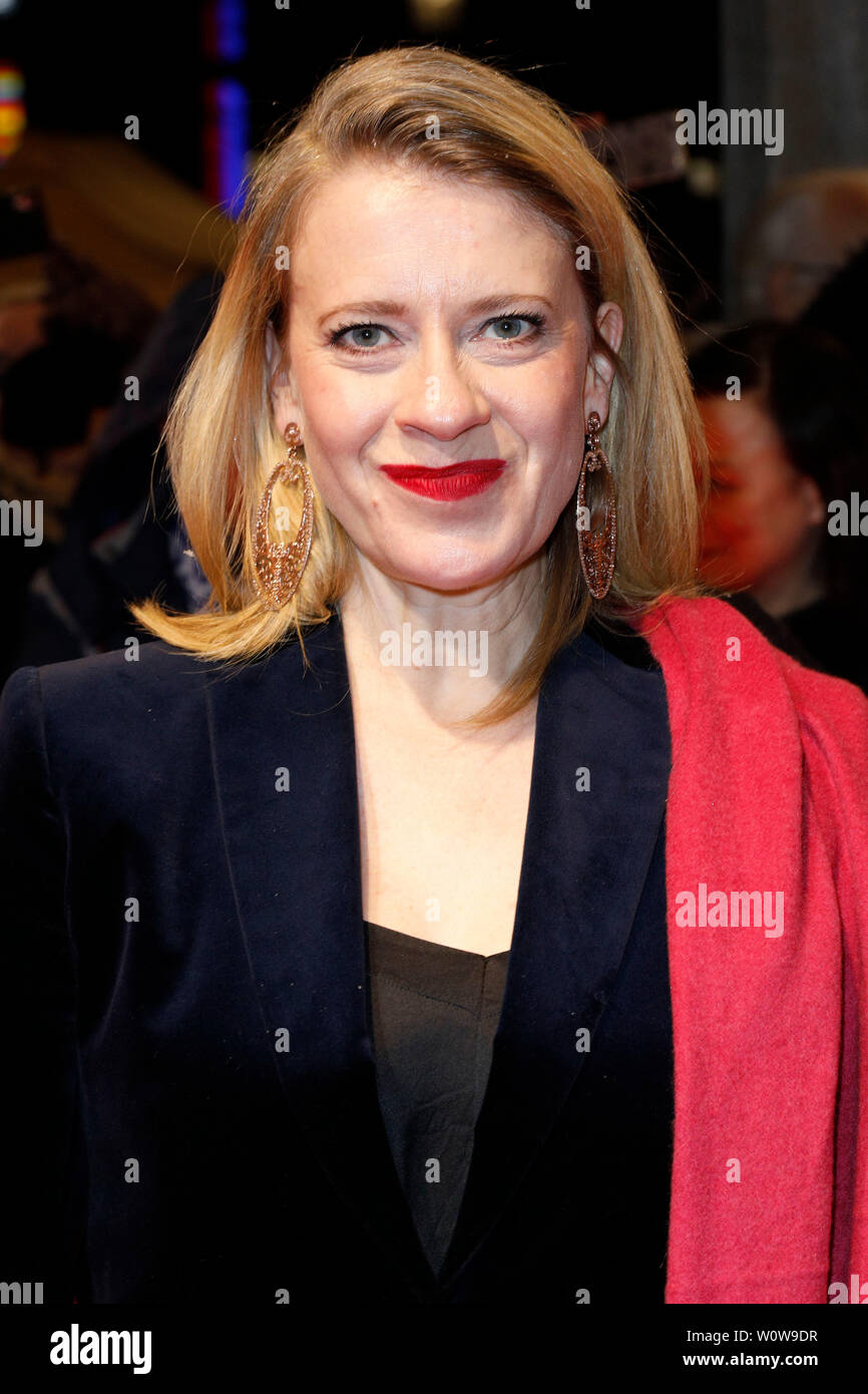 Caroline peters hi-res stock photography and images - Alamy