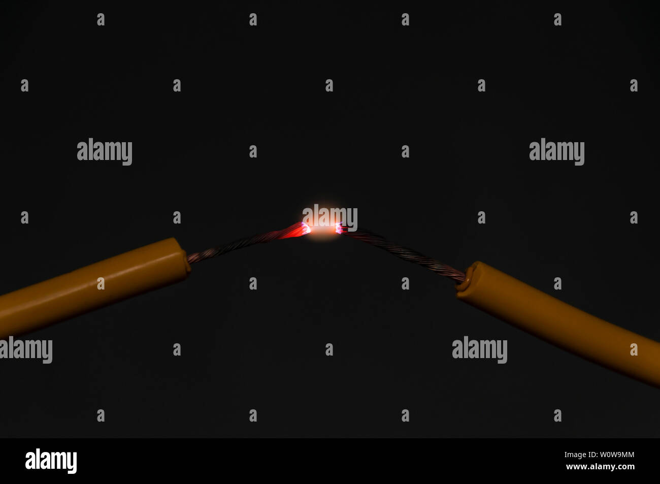 Electric arc between two cables Stock Photo - Alamy