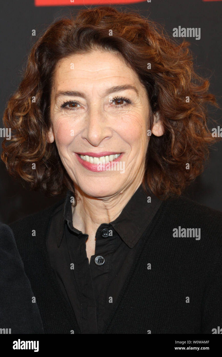 Adele neuhauser hi-res stock photography and images - Alamy