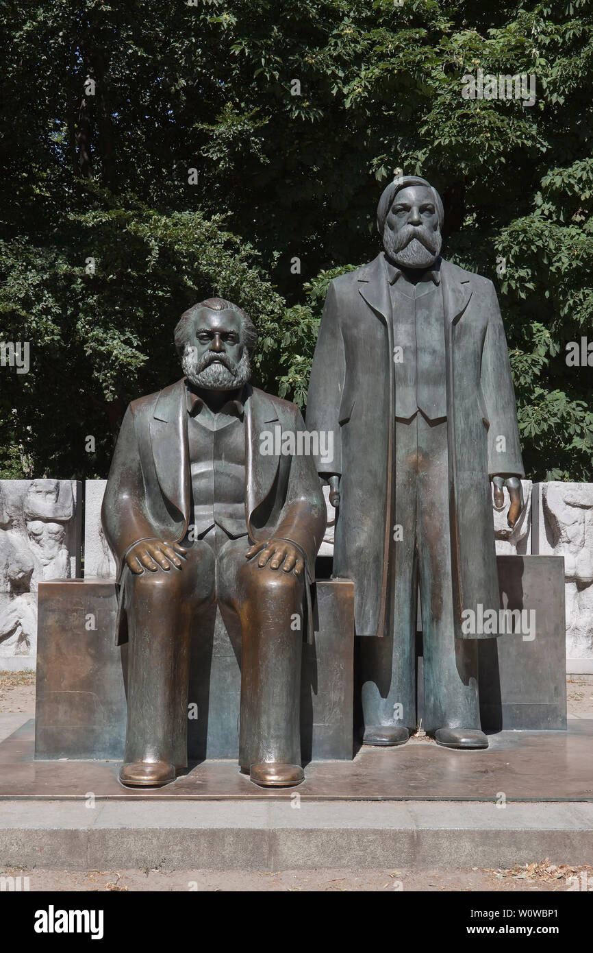 Bronze figures of Karl Marx and Friedrich Engels, Marx-Engels-Forum ...