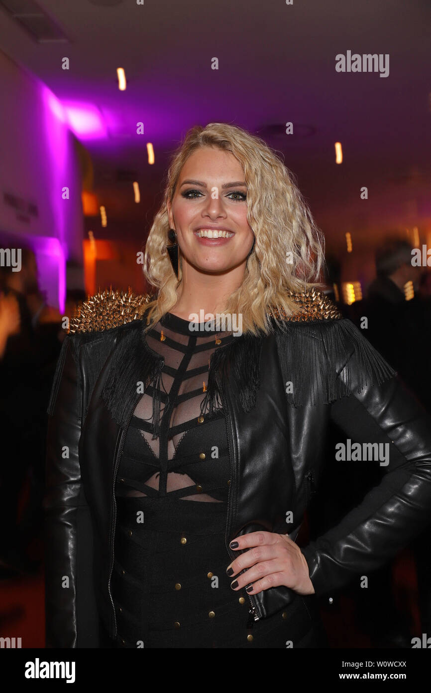 Angelina Kirsch, Premiere Tina Turner Musical, Operettenhaus Hamburg ...