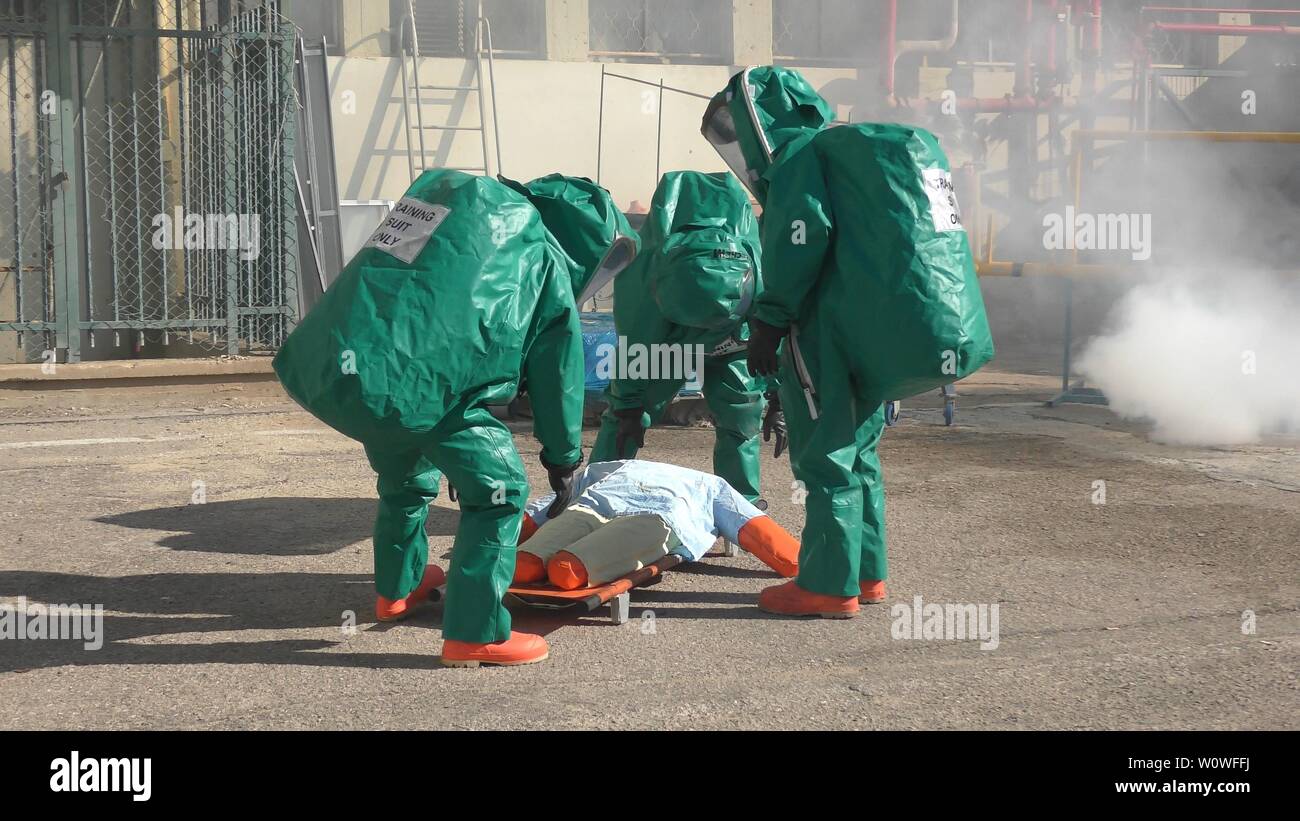 Scba gas mask hi-res stock photography and images - Alamy
