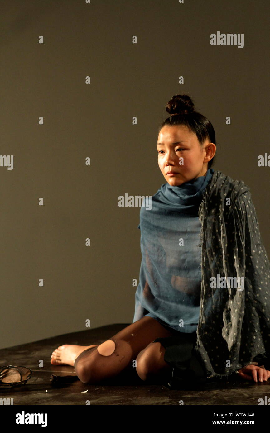 Yoko ono cut piece hi-res stock photography and images - Alamy