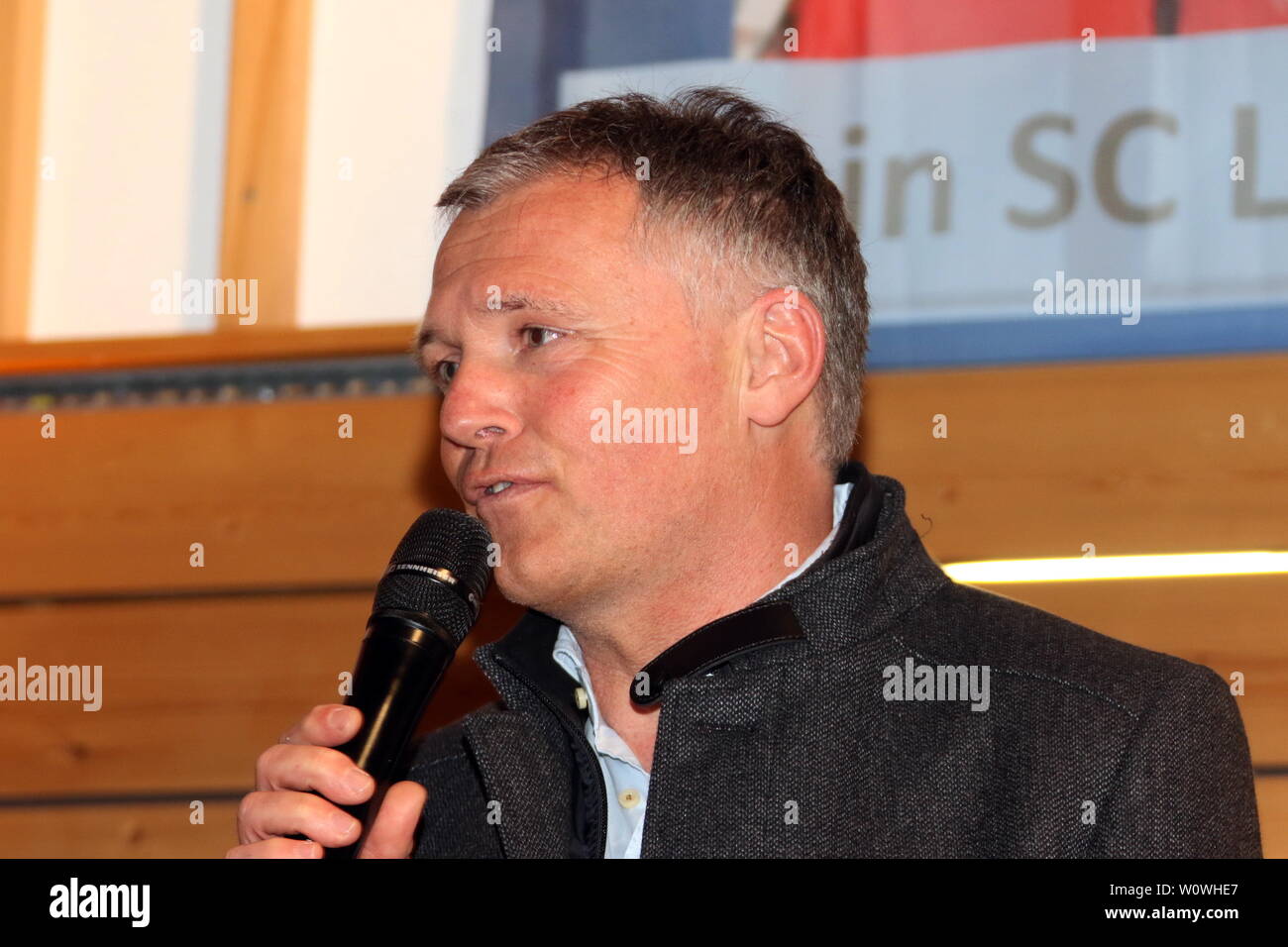 Martin Schlegel, Vizepräsident Skiverband Schwarzwald beim Empfang der ...