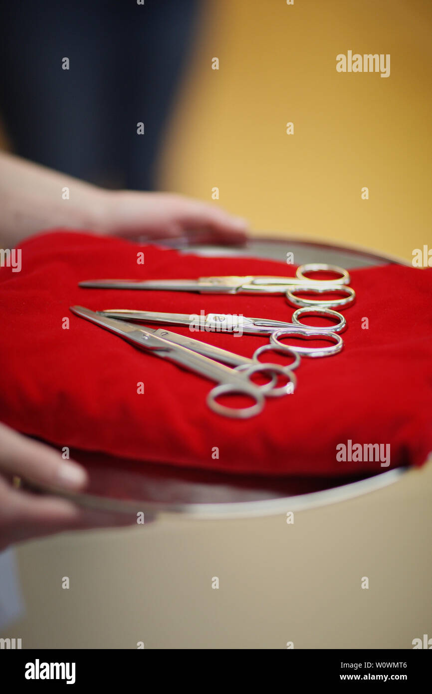 Pillow with festive ribbon hi-res stock photography and images - Alamy