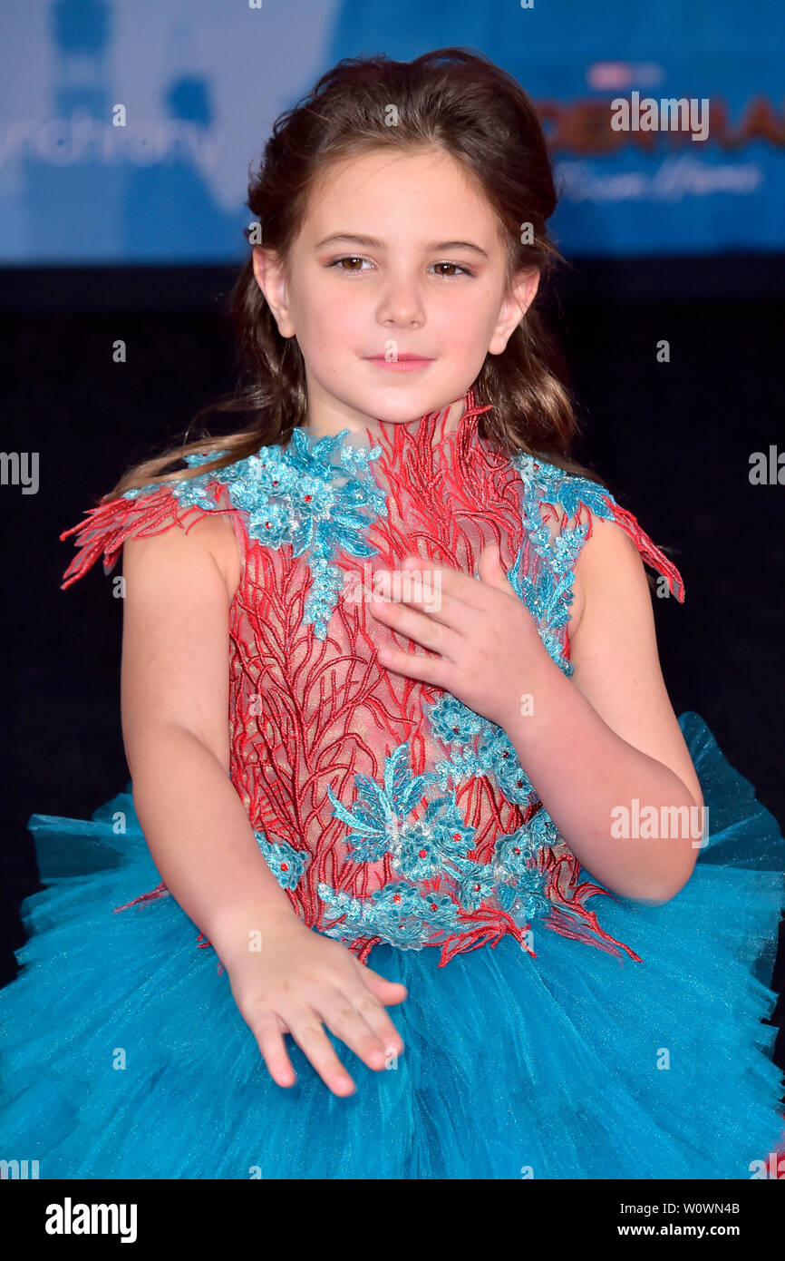 Young madison russell in godzilla ii hi-res stock photography and ...