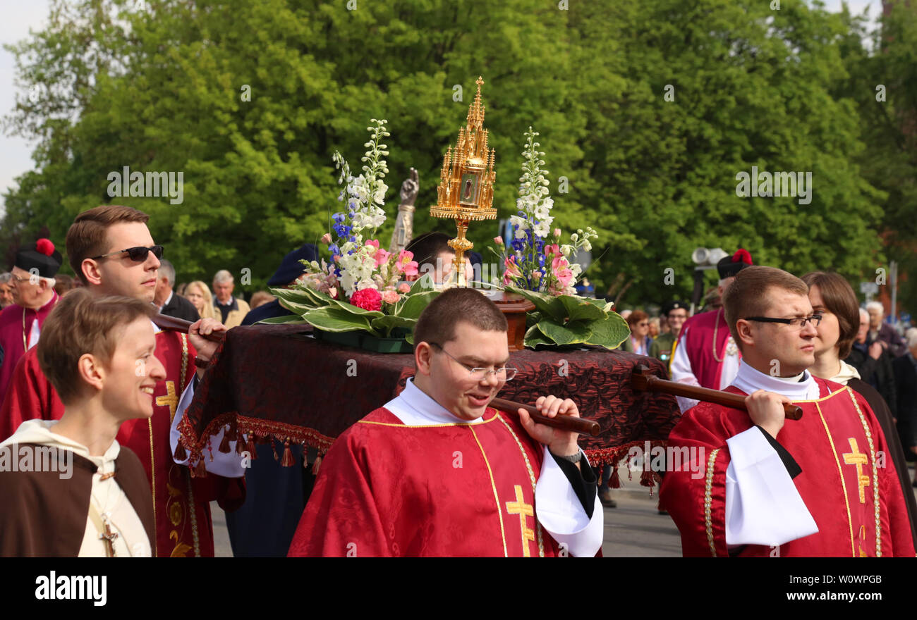 Procession of the saints hi-res stock photography and images - Alamy