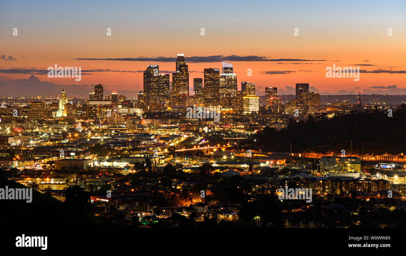 Downtown Los Angeles skyline at sunset Stock Photo - Alamy