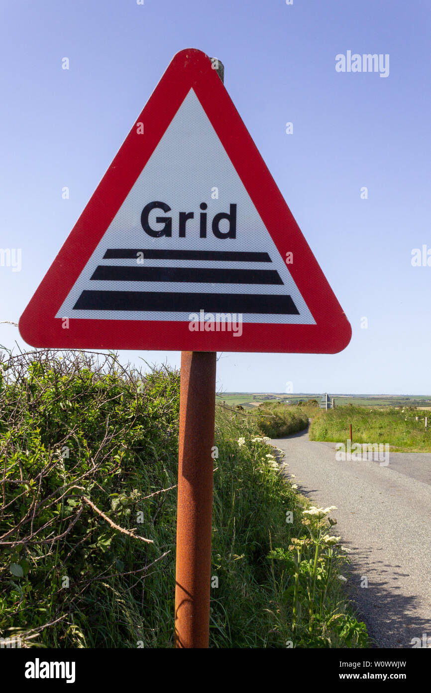 Cattle grid warning sign hi-res stock photography and images - Alamy