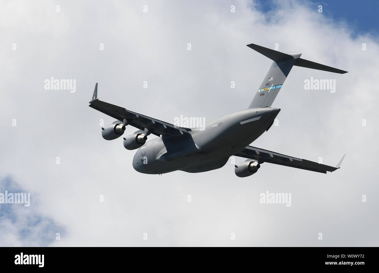 436 airlift wing hi-res stock photography and images - Alamy