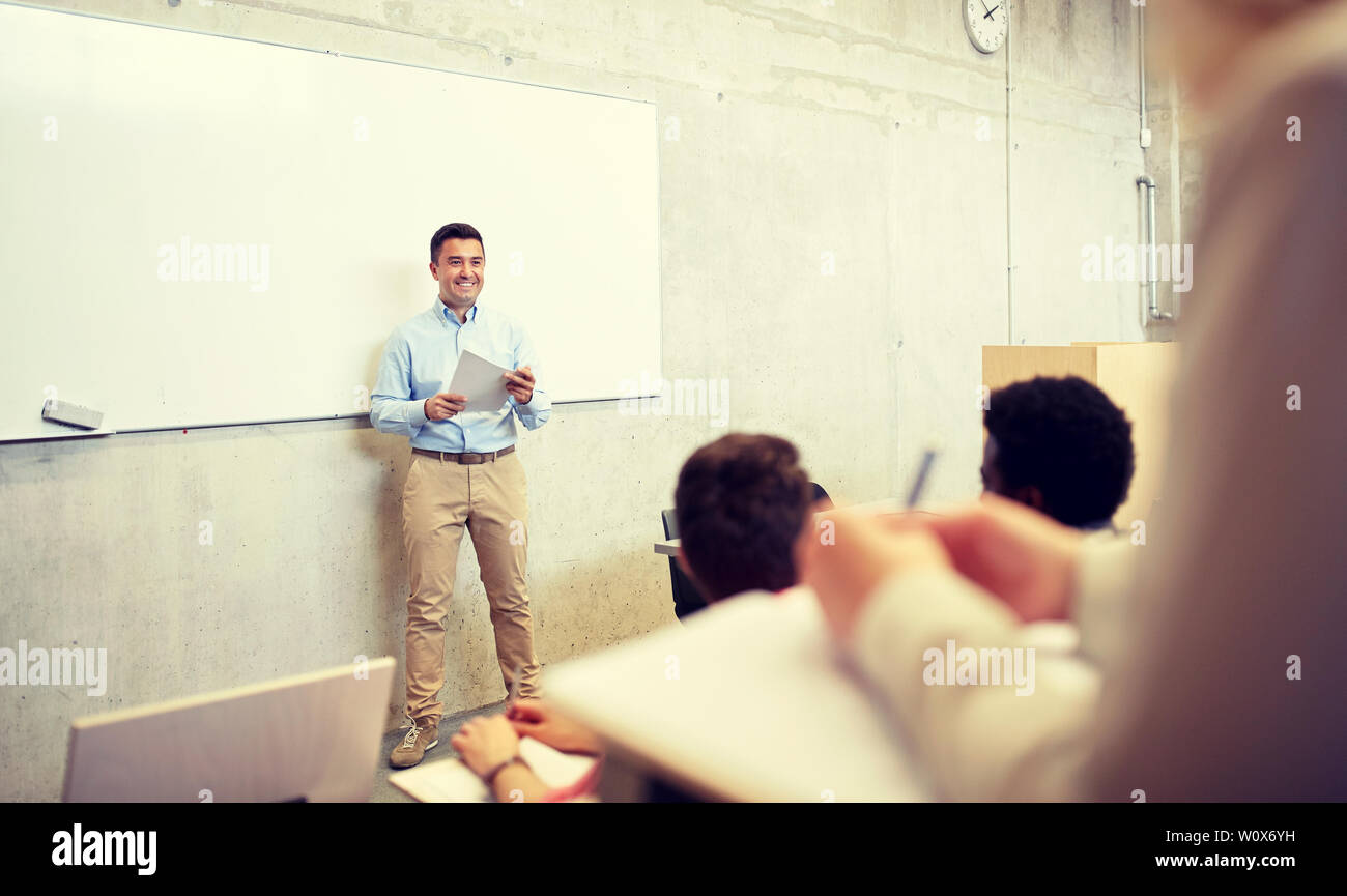 group of students and teacher at lecture Stock Photo - Alamy