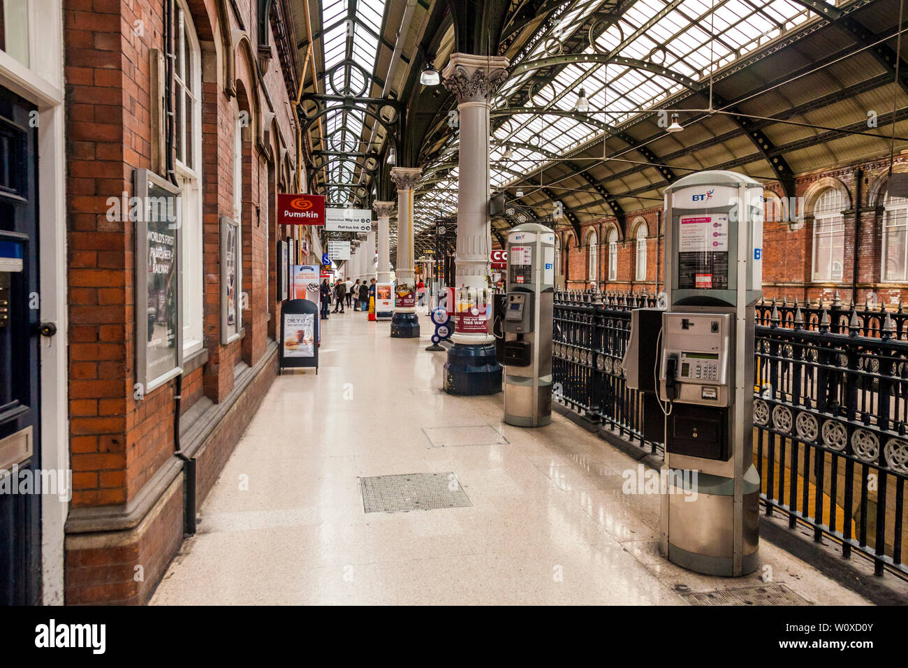 Inside the platform area at Darlington Railway Station,England,UK Stock ...