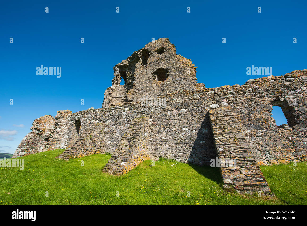 Auchindoun Castle near Dufftown in Banffshire, Scotland Stock Photo - Alamy