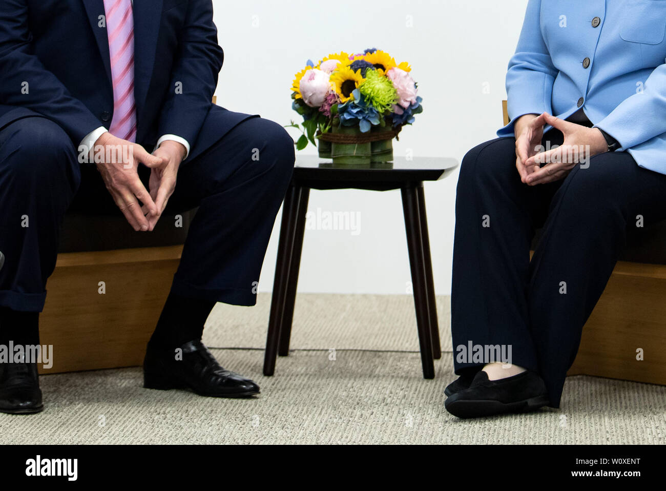 Angela merkel raute hi-res stock photography and images - Alamy