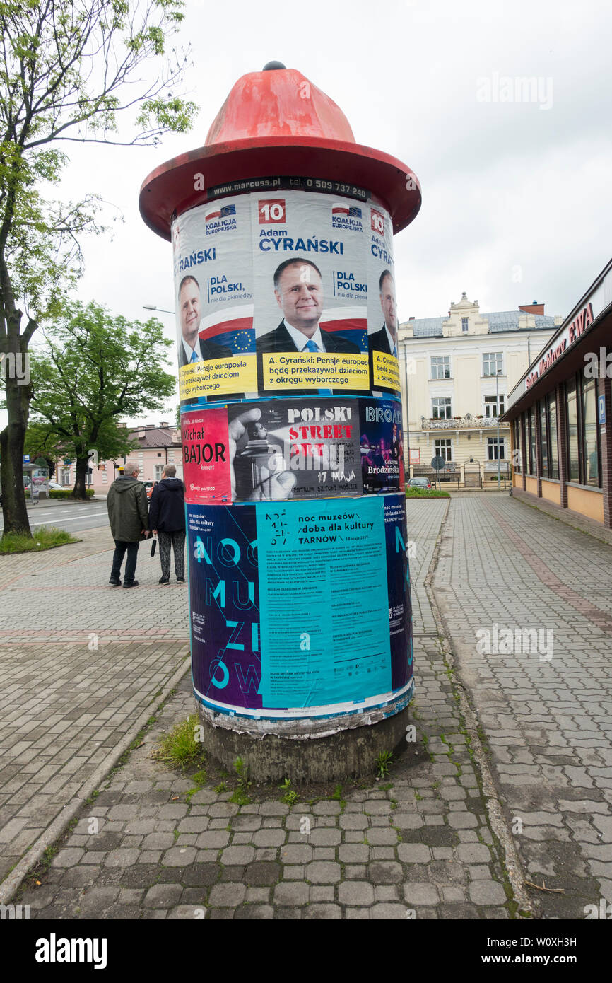 Information pod hi-res stock photography and images - Alamy