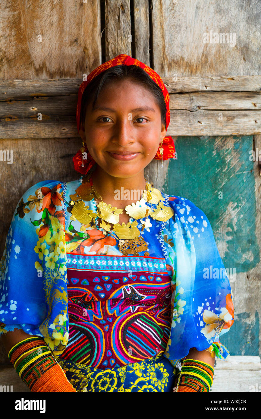 Kuna ethnic group village, San Blas archipelago, Kuna Yala Region ...