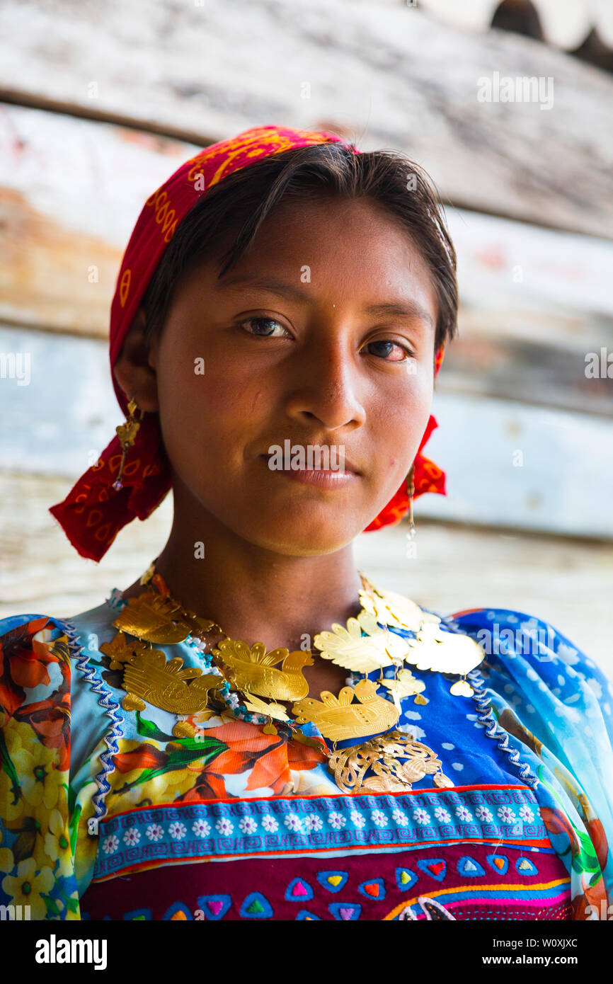 Kuna ethnic group village, San Blas archipelago, Kuna Yala Region ...