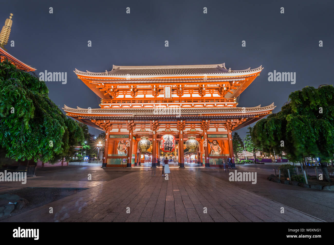 Tokyo sensoji temple main hall hi-res stock photography and images - Alamy