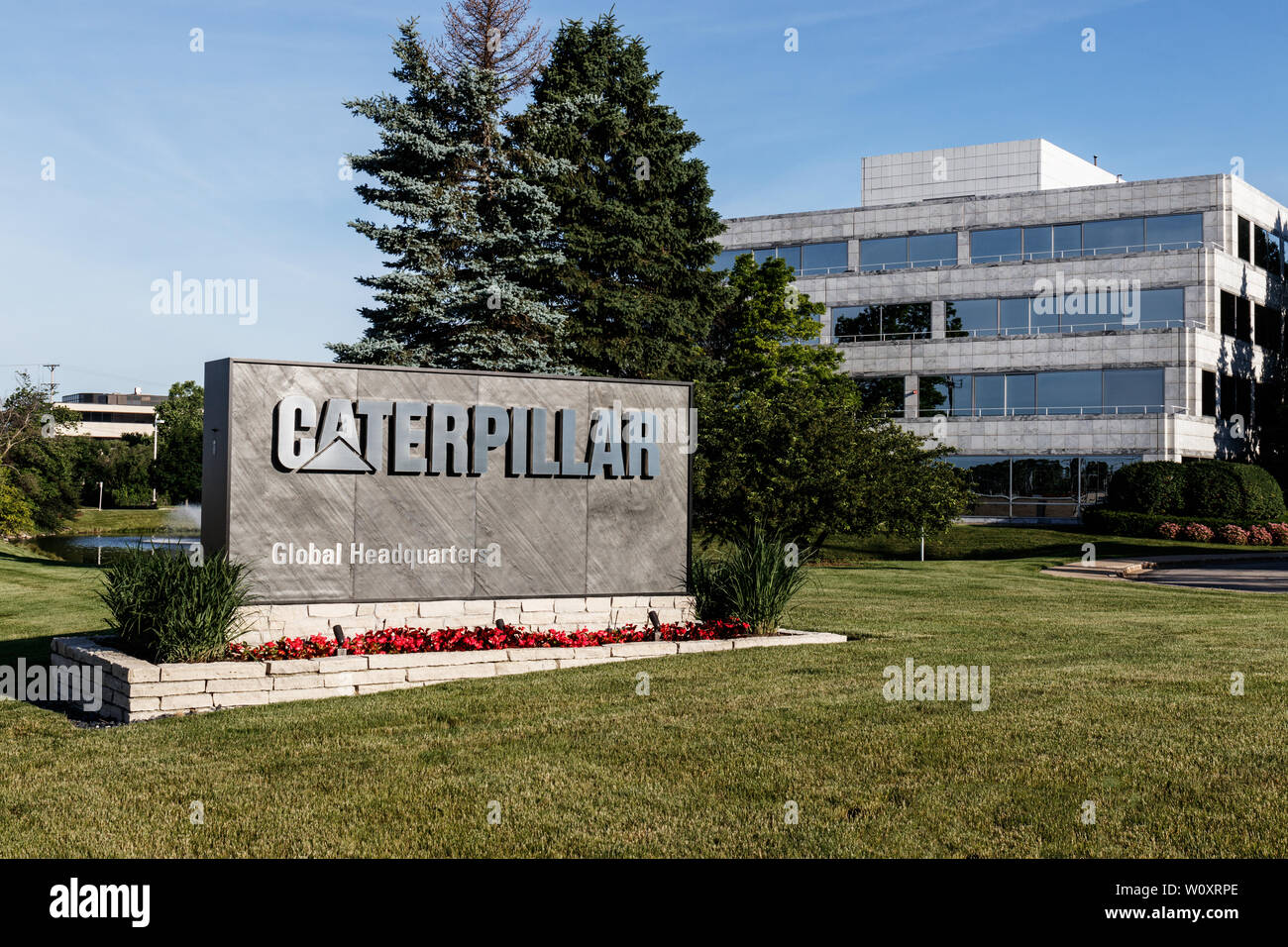 Deerfield - Circa June 2019: Caterpillar Global Headquarters ...