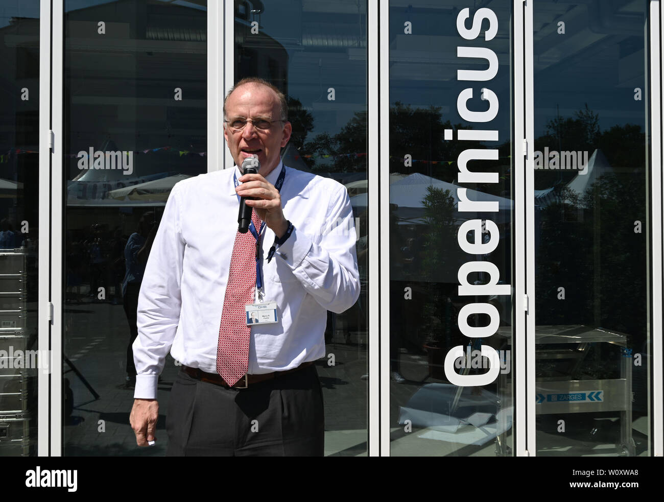 Ohb satellite hi-res stock photography and images - Alamy