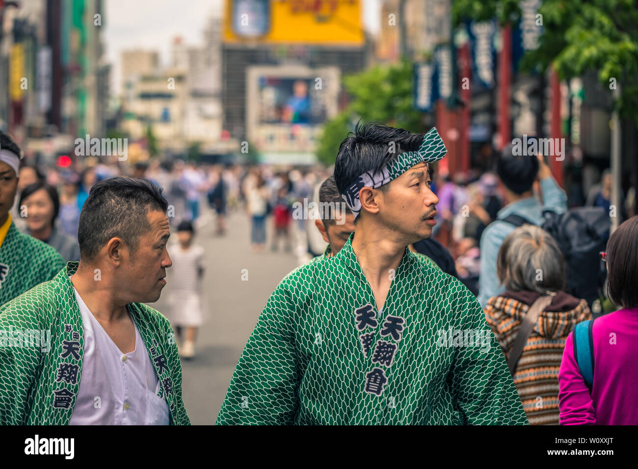 Japanese parade in traditional attire hi-res stock photography and ...