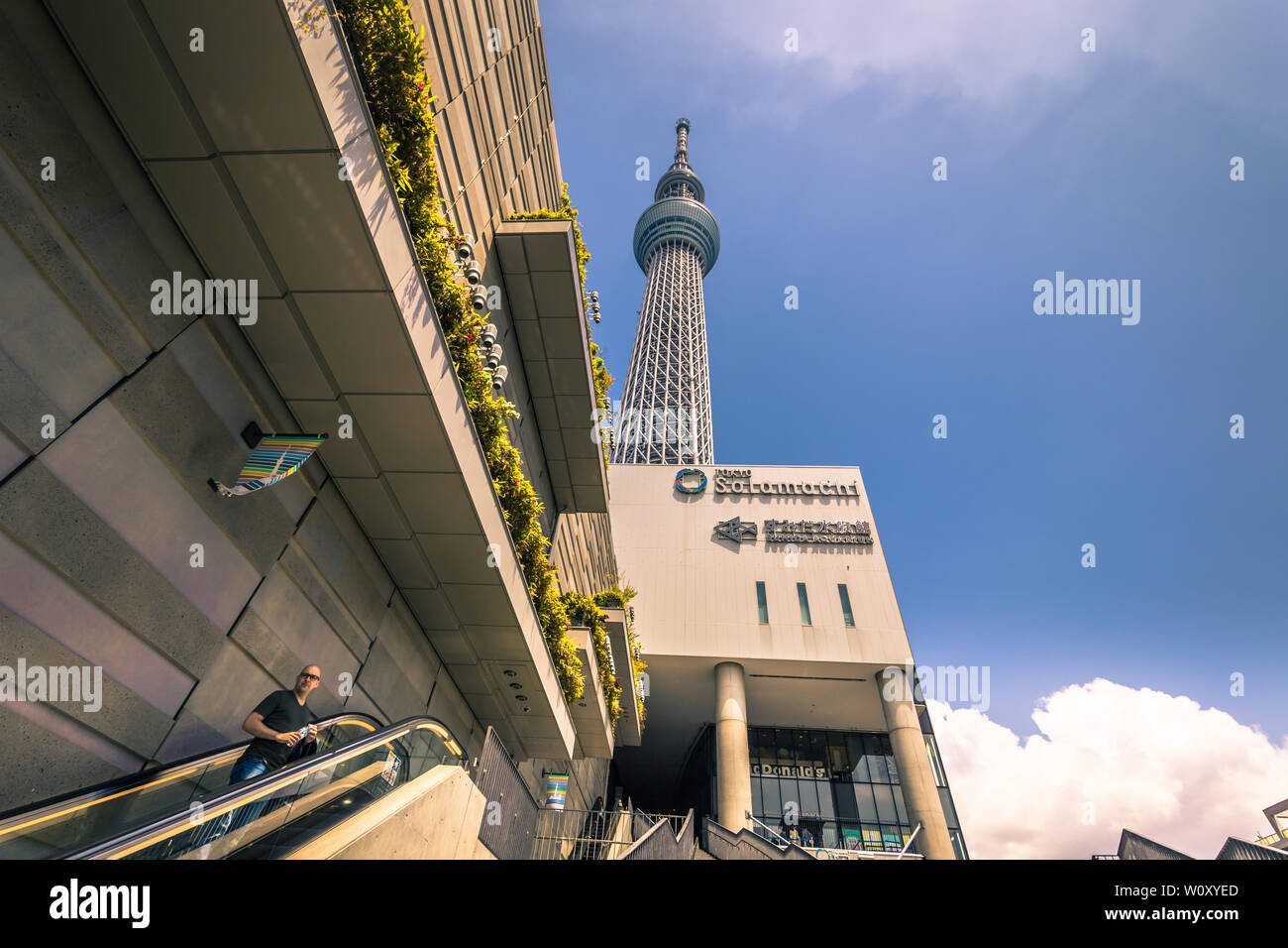 Tokyo skytree japan tallest tower hi-res stock photography and images ...