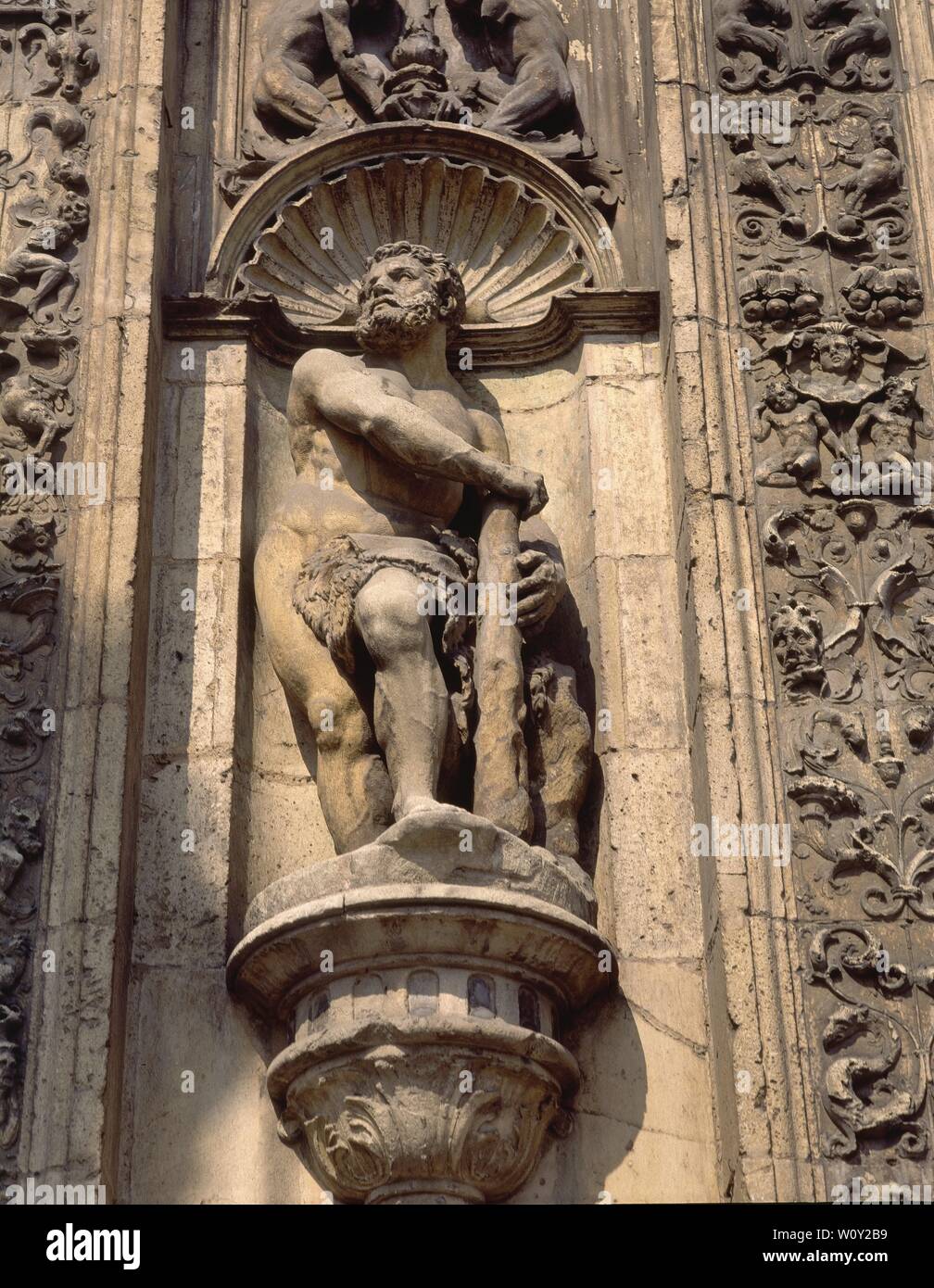 Escultura hercules hi-res stock photography and images - Alamy