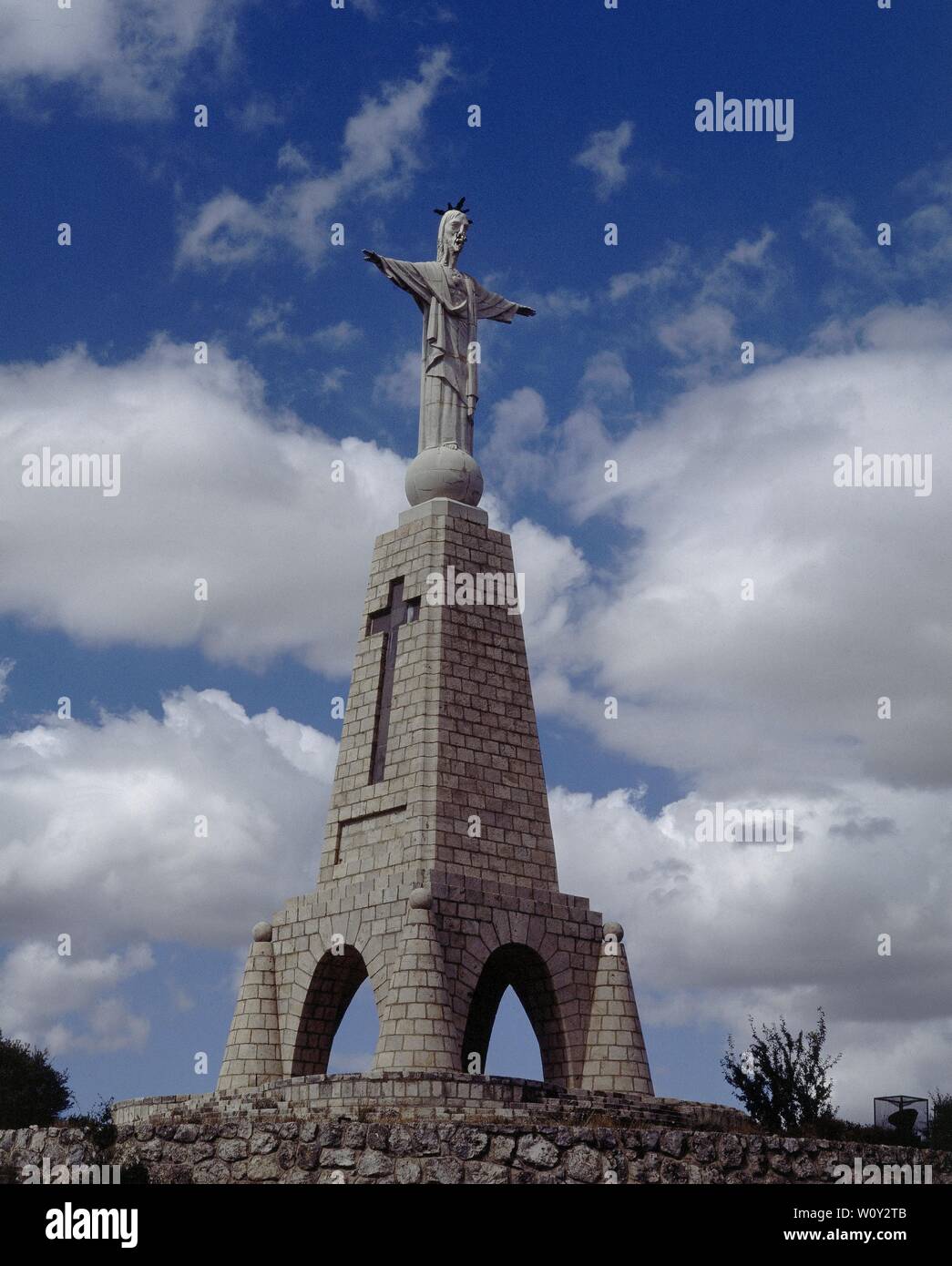Monumento al sagrado corazón hi-res stock photography and images - Alamy