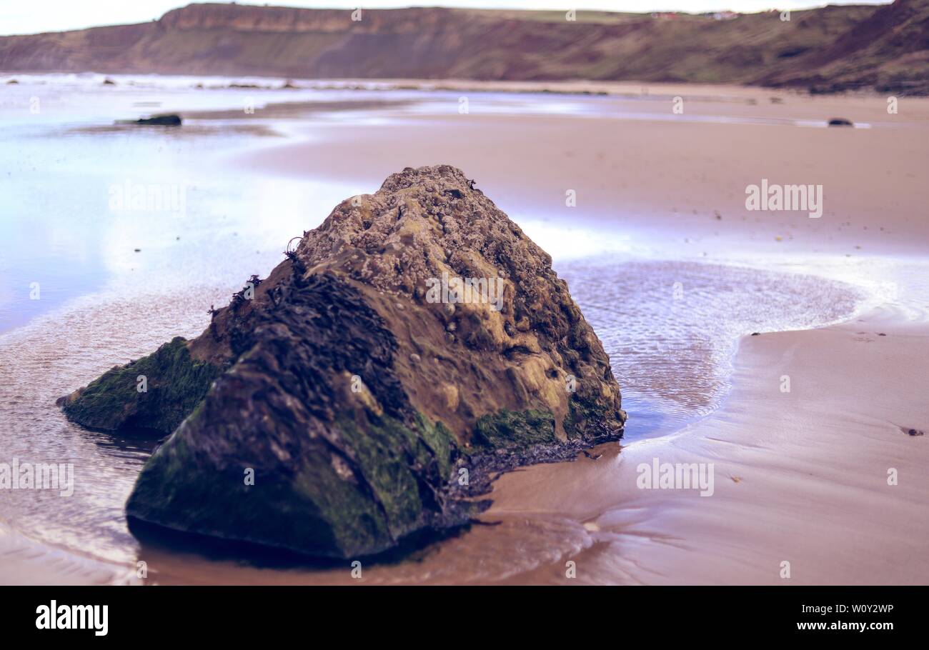 Cayton bay yorkshire coast hi-res stock photography and images - Alamy