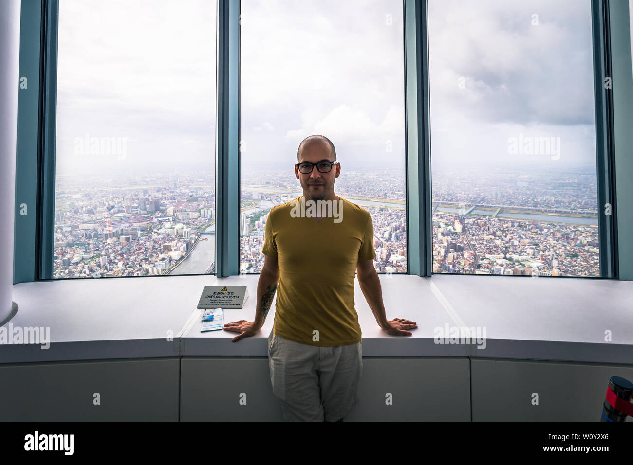 Inside skytree hi-res stock photography and images - Alamy