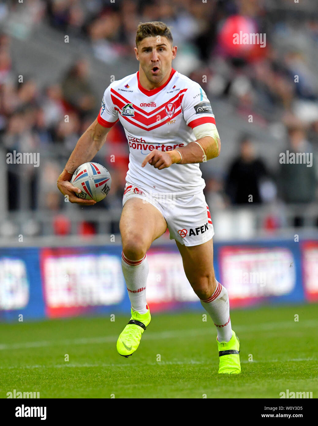 Tommy makinson hi-res stock photography and images - Alamy