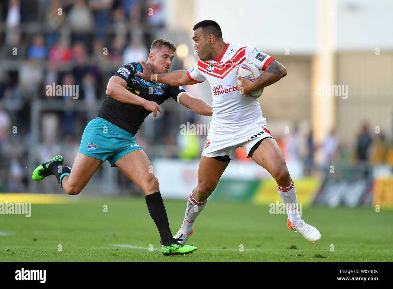 St Helen's Zeb Taia in action Stock Photo - Alamy