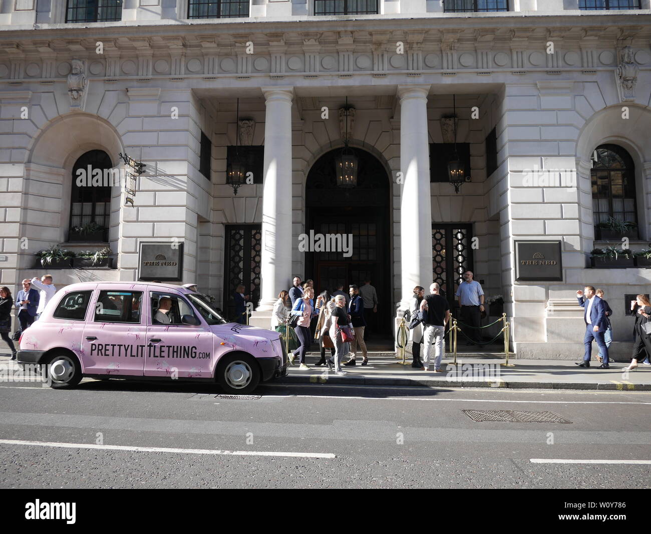 Prettylittlething hi-res stock photography and images - Alamy