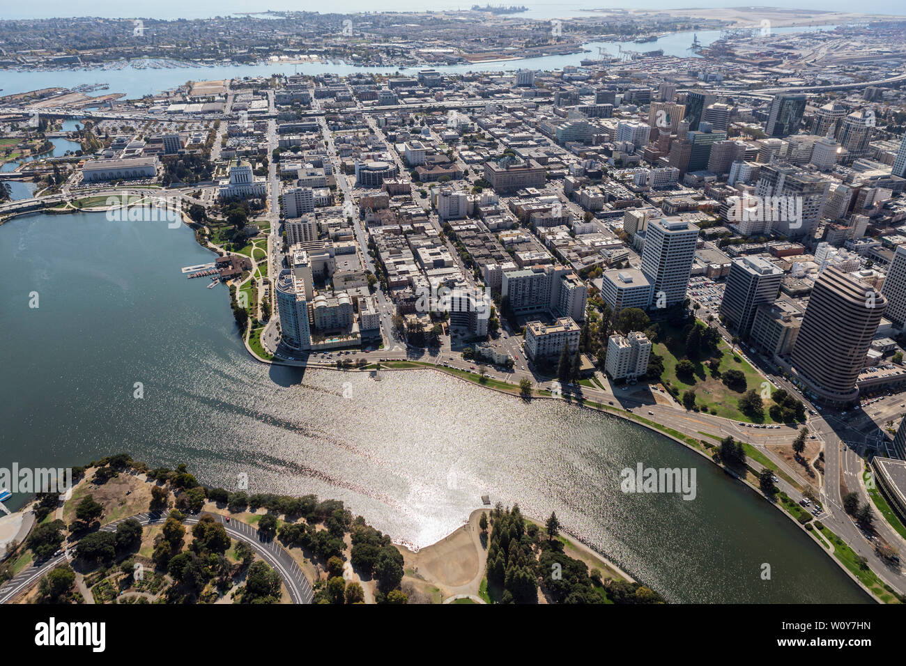 Aerial view of Lake Merritt and downtown Oakland buildings and streets ...