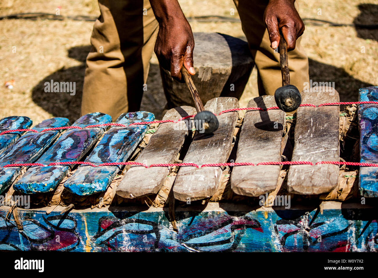 Xylophone wood hi-res stock photography and images - Alamy