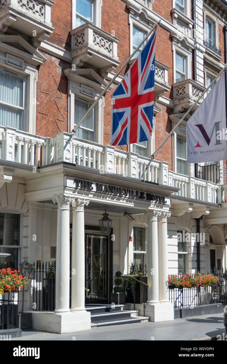 Mandeville place hi-res stock photography and images - Alamy