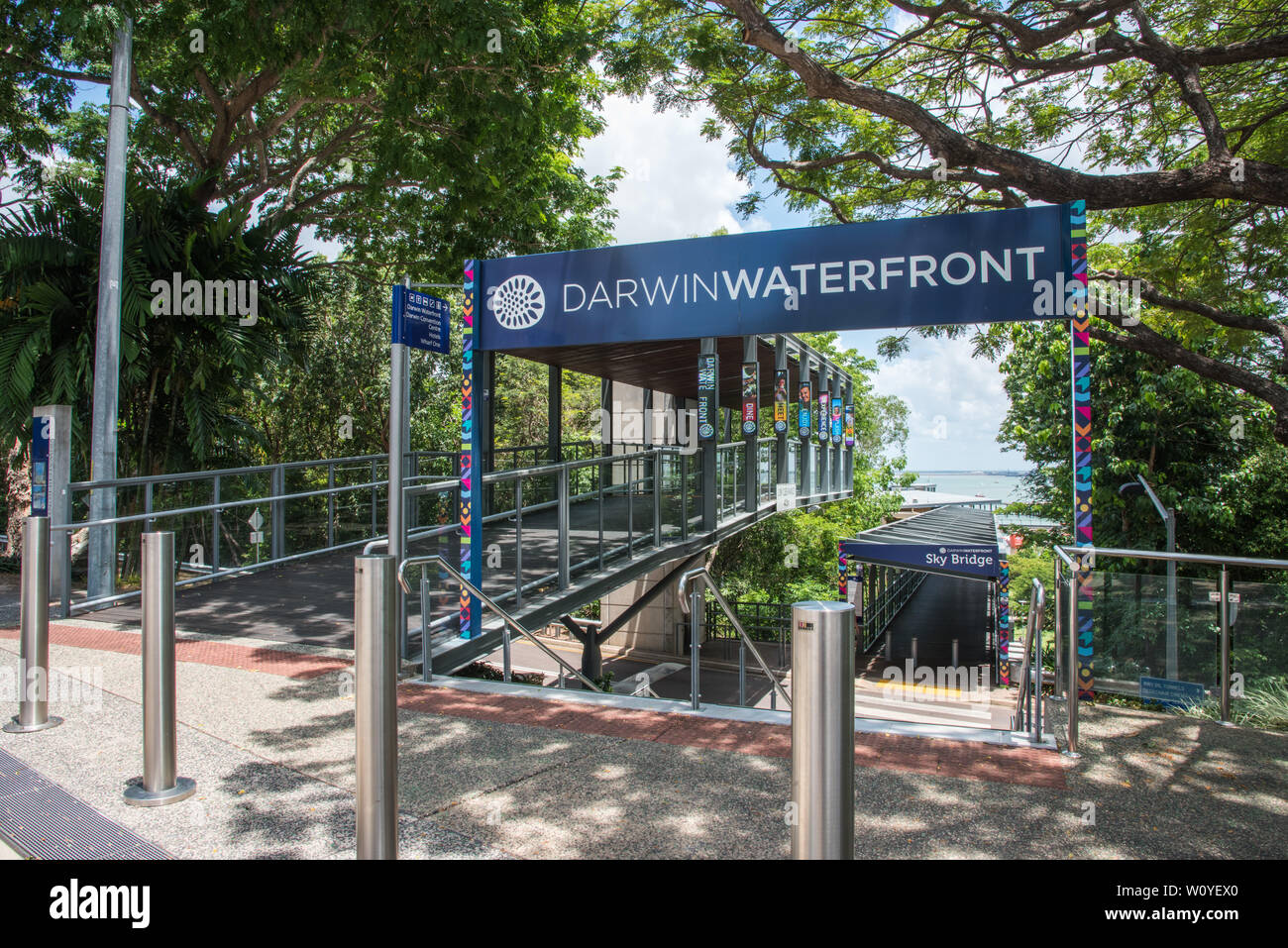 Dimininishing perspective hi-res stock photography and images - Alamy