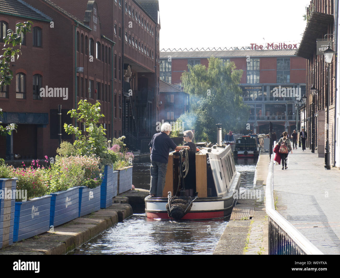 Birmingham Worcester Canal, Broad st area Stock Photo - Alamy