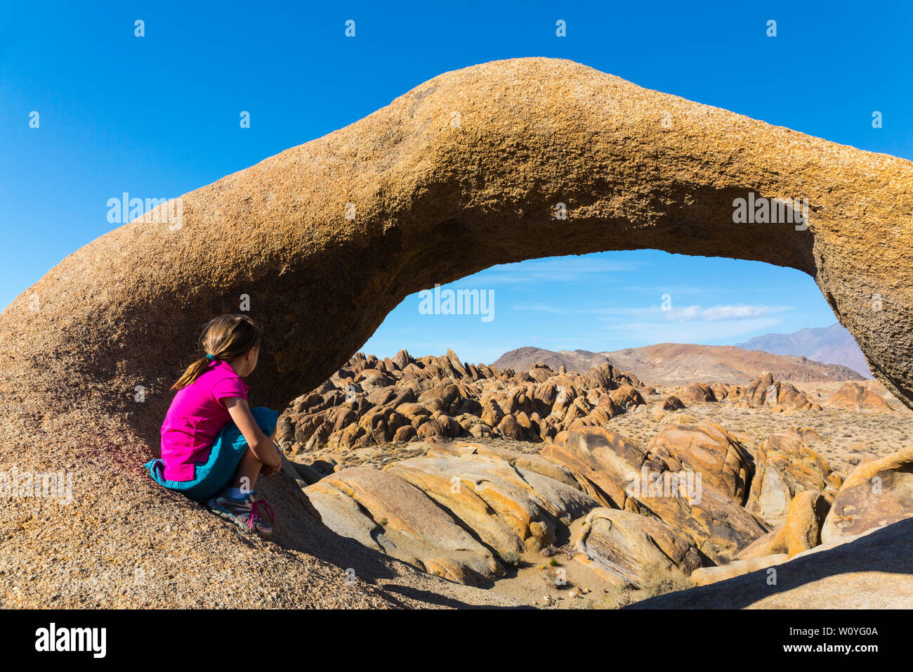 Alabama hills arch inyo county hi-res stock photography and images - Alamy