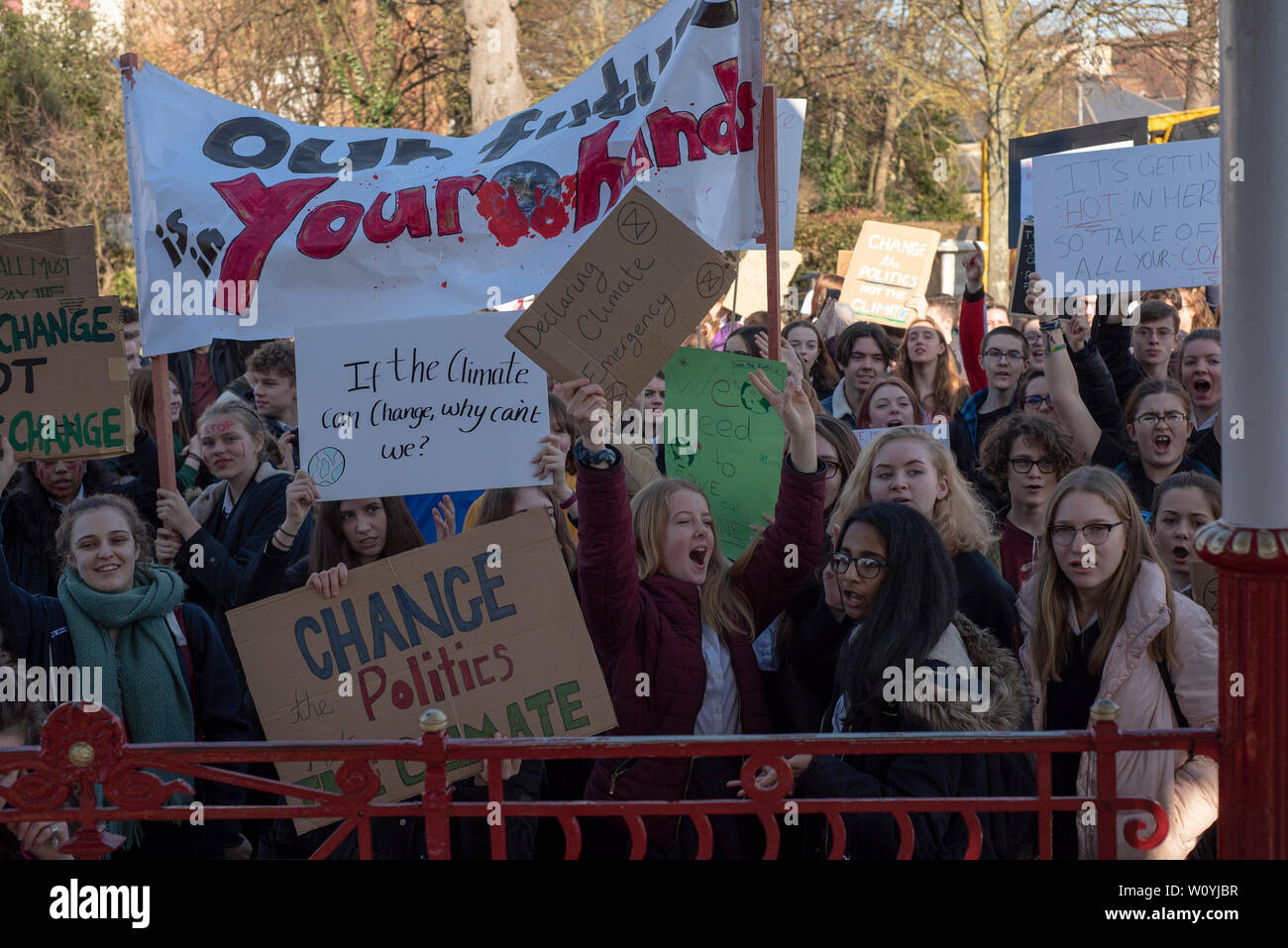 Children with climate change placards hi-res stock photography and ...