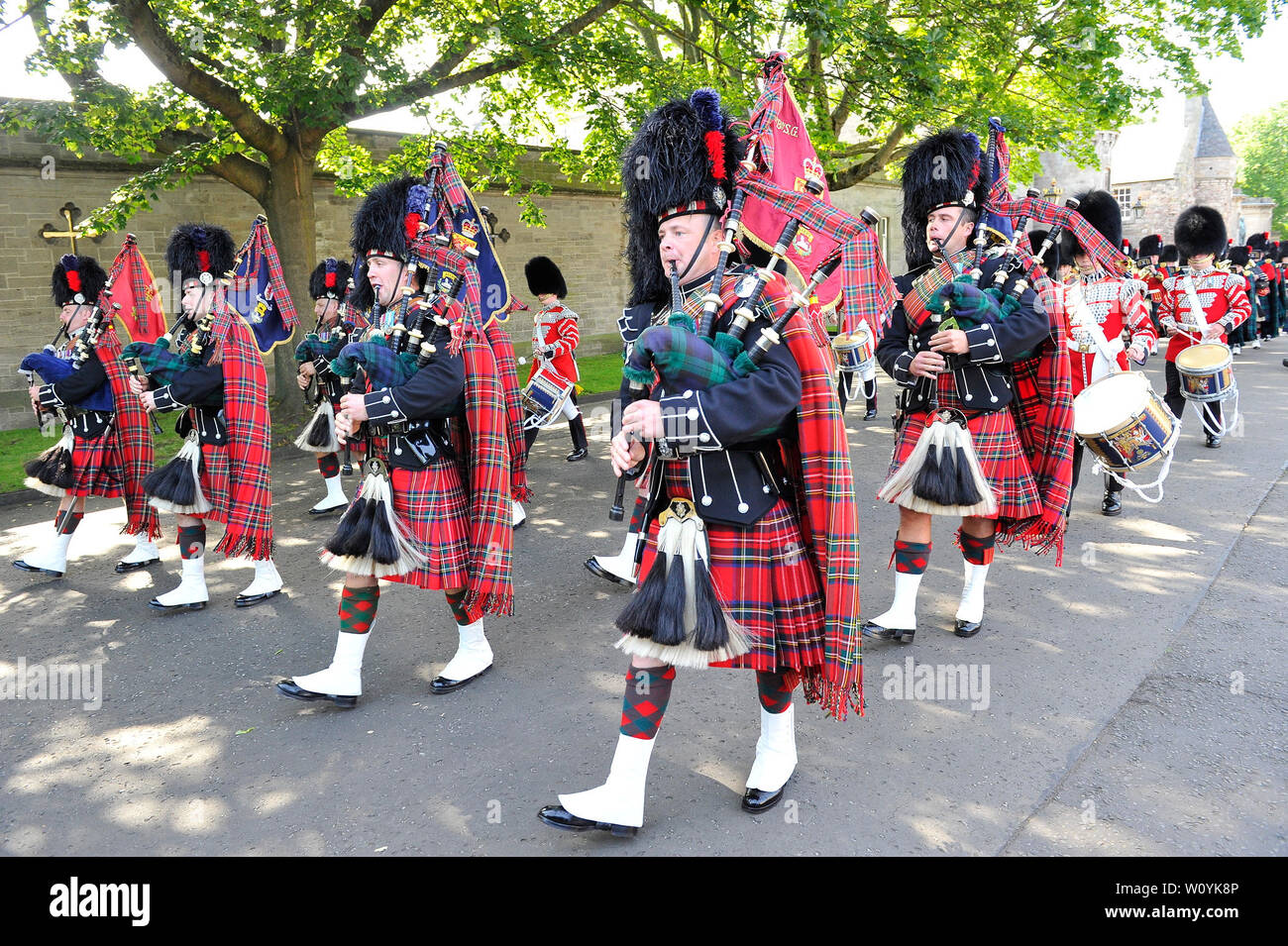 Scots guards 2019 hi-res stock photography and images - Alamy